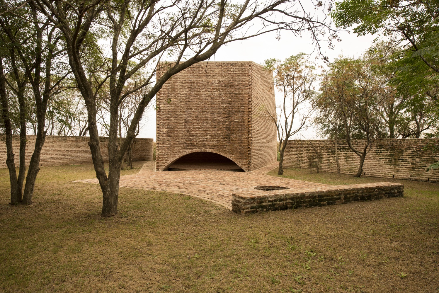 10 Amazing Facade Design With Recycled Materials | Go Smart Bricks