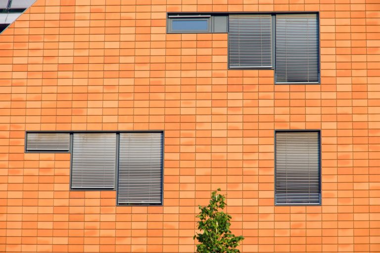 What Is A Façade And Its Top 6 Functions? | Go Smart Bricks